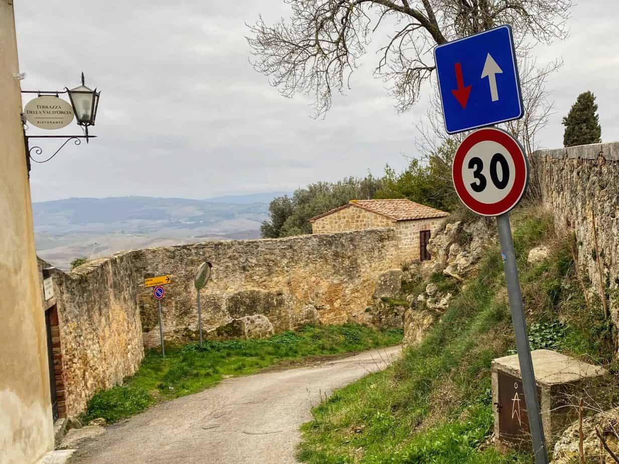 ITALIAN ROAD SIGNS - Guide for Visitors + Printable Booklet - Mom In Italy