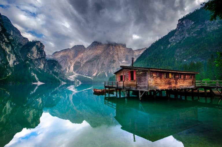 15 GORGEOUS ITALIAN LAKES - Why, When, and How to Visit Them (+ Map ...