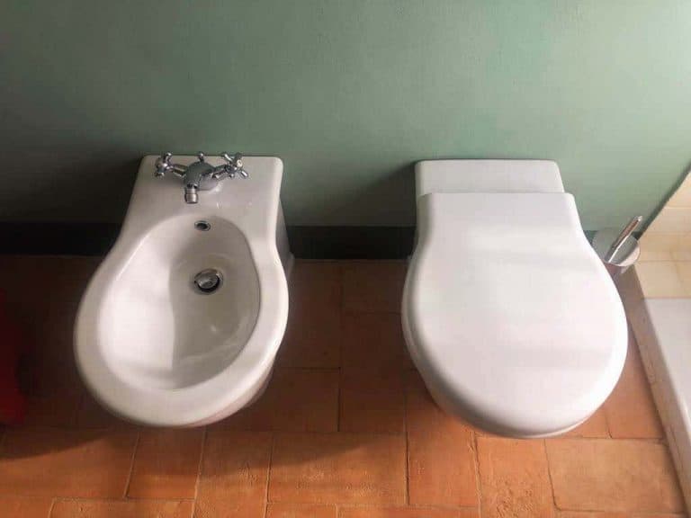 THE ITALIAN BIDET – How to Use It (+ Helpful Tips) - Mom In Italy