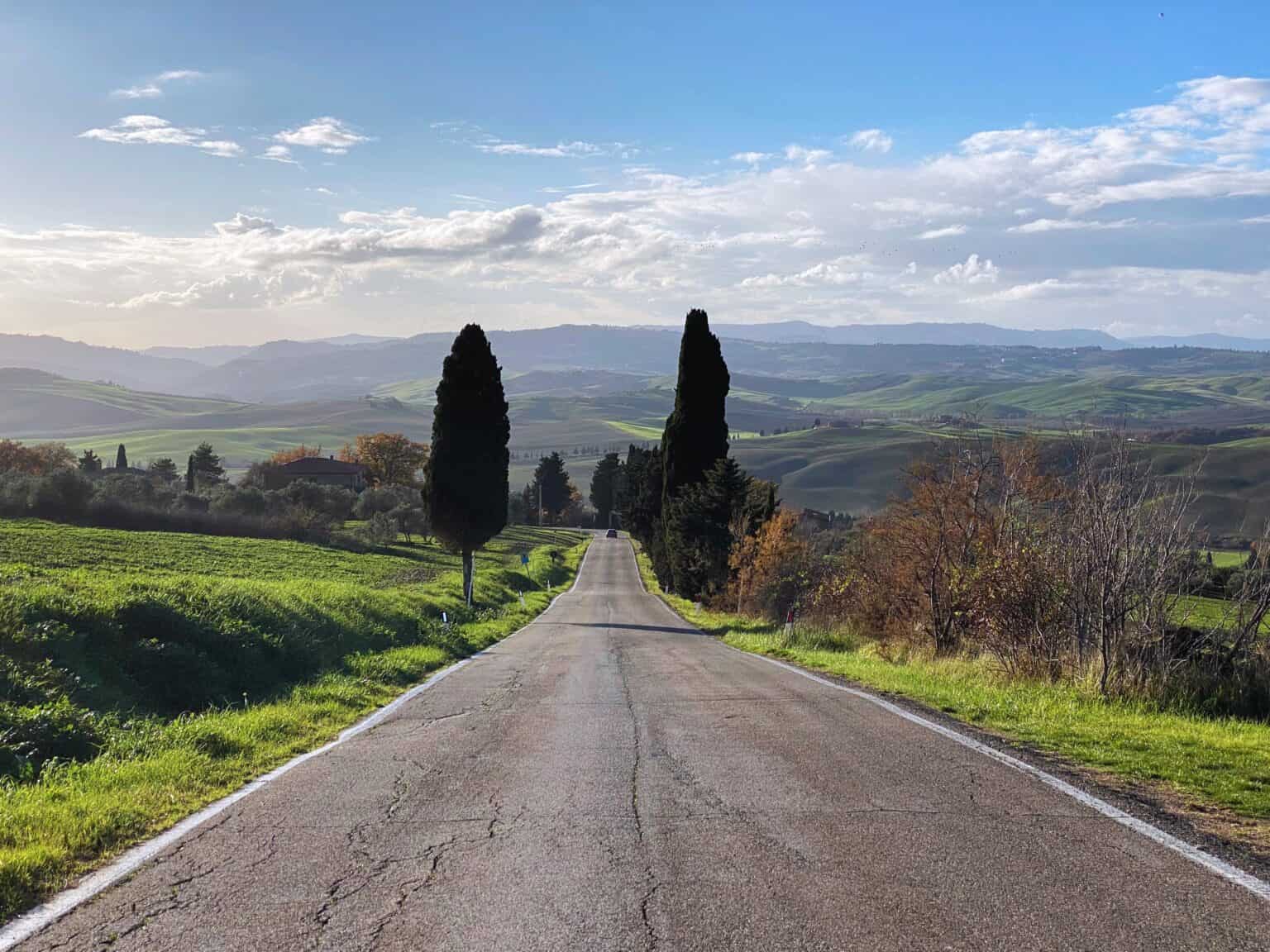 RENTING A CAR IN TUSCANY – Complete Guide + Tips from a Local - Mom In ...