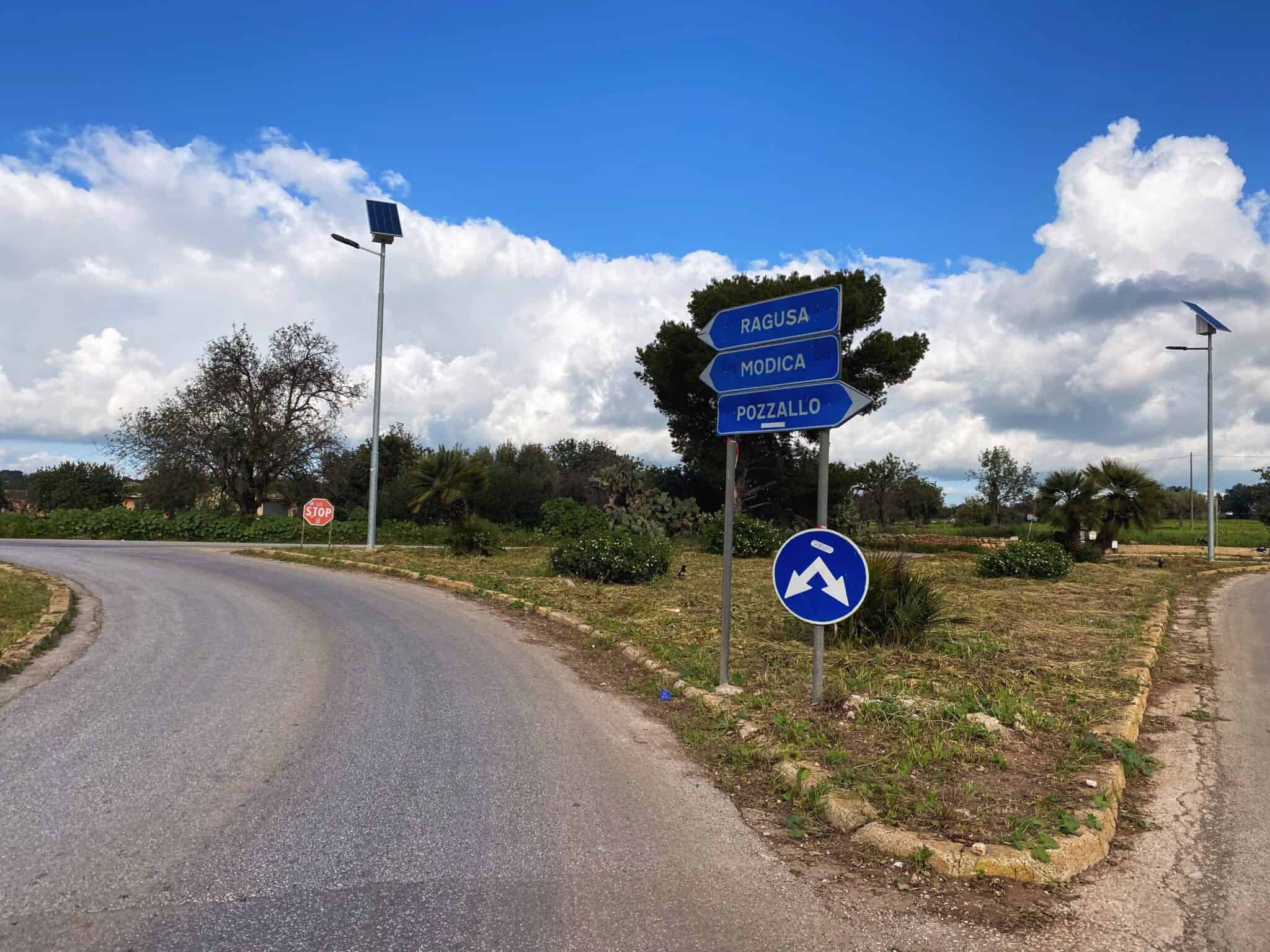 DRIVING IN SICILY – 16 Helpful Tips - Mom In Italy