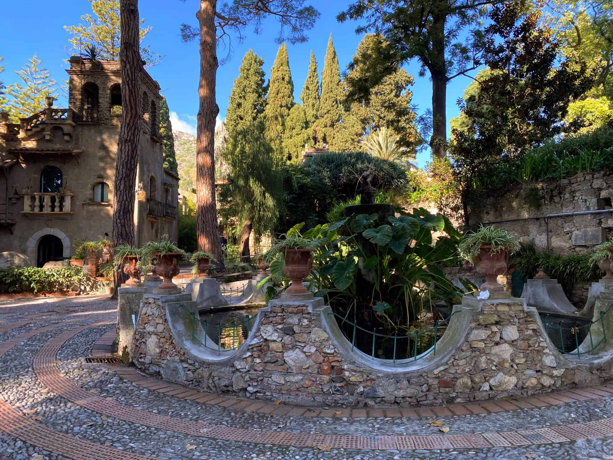 TAORMINA – All You Need to Plan Your Trip to the Chic Resort Town - Mom ...