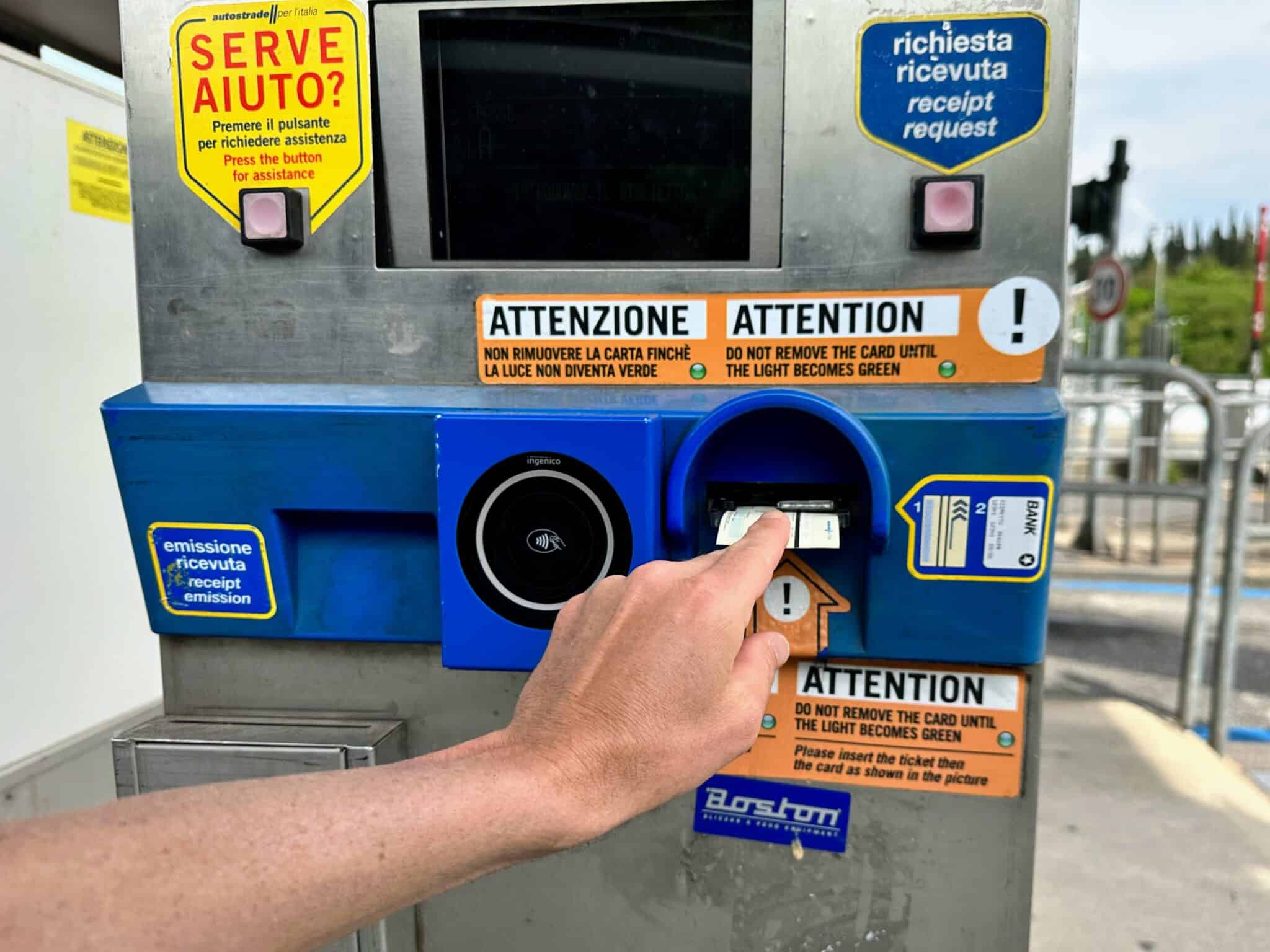 HOW TO PAY TOLLS IN ITALY (Autostrada) – Step-by-Step With Photos - Mom ...