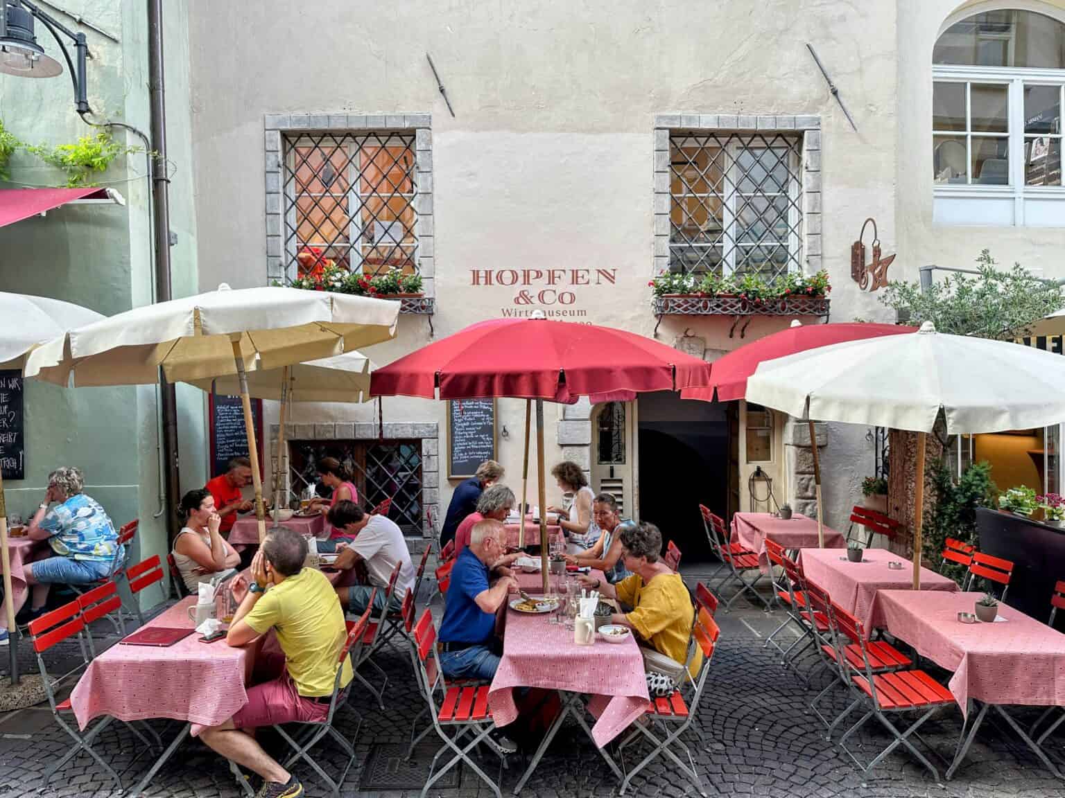 TIPPING IN ITALY – A 2025 Guide to When and How Much (+Printable Quick ...