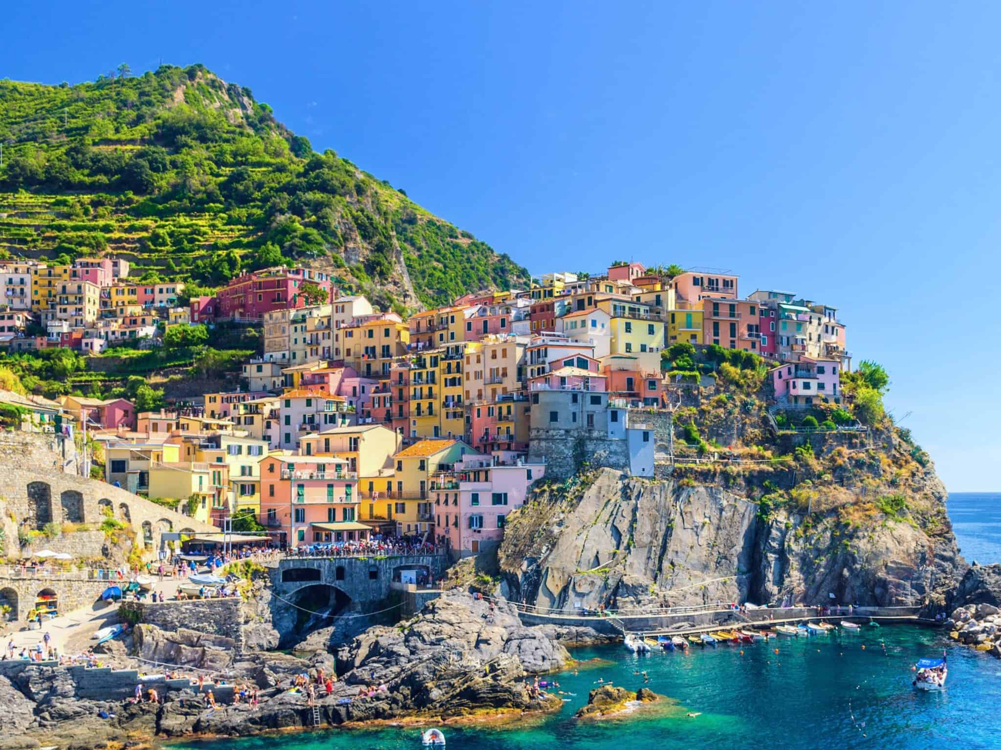 Colorful Houses in Italy – Where to Find Italy’s ‘Rainbow’ Villages ...
