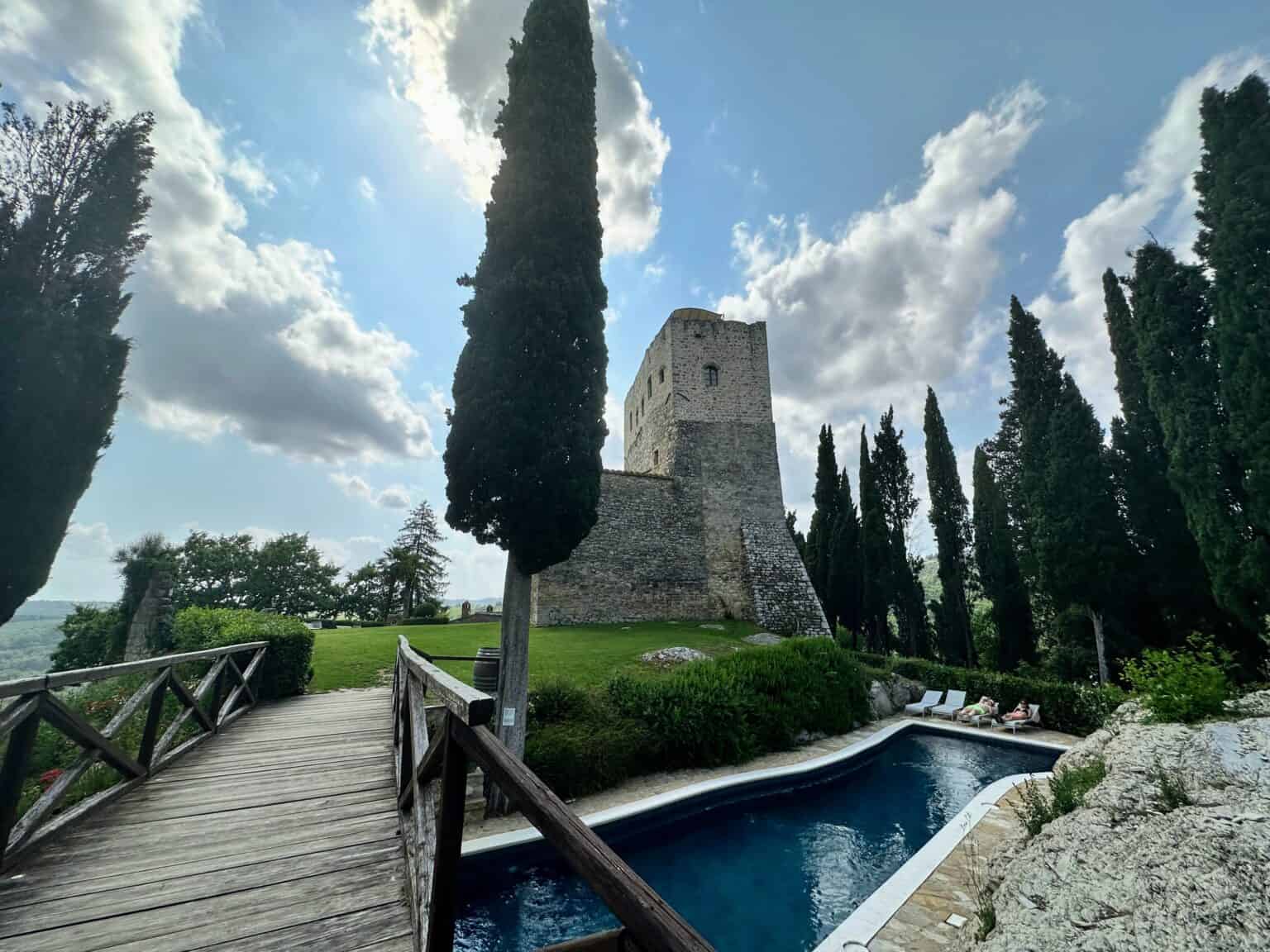10 BEST ITALIAN CASTLES TO VISIT WITH YOUR KIDS - Mom In Italy