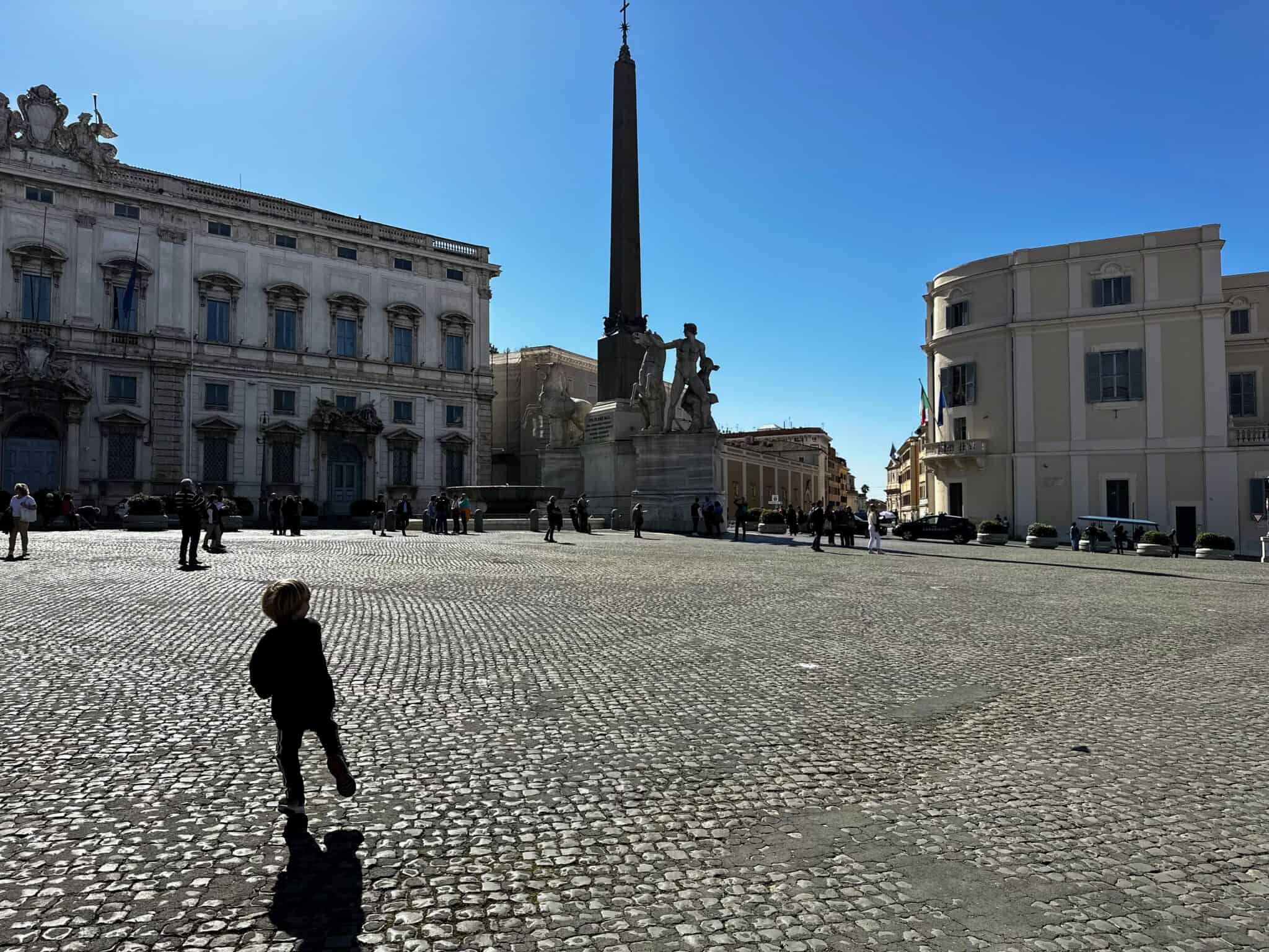 HOW TO AVOID CROWDS WHILE TRAVELING IN ITALY – My 2025 Guide - Mom In Italy